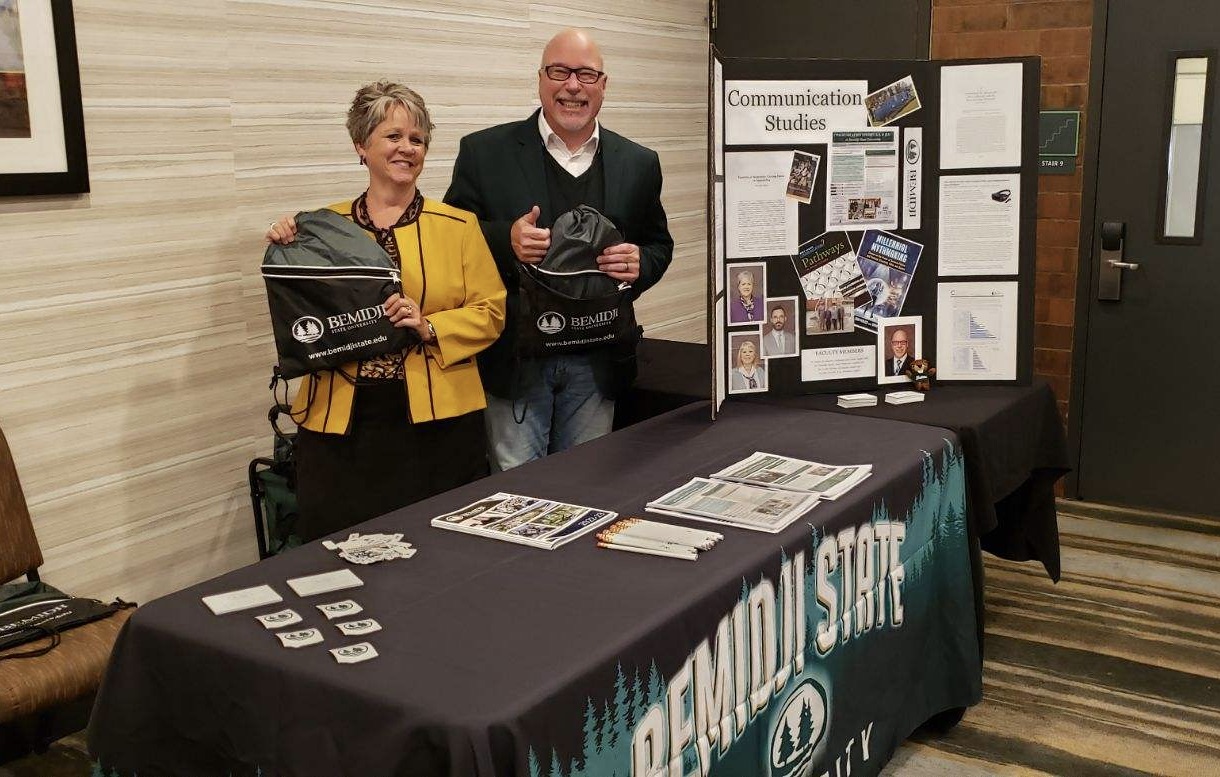 Pawlowski and Perlich Present at Communication Conference | News ...